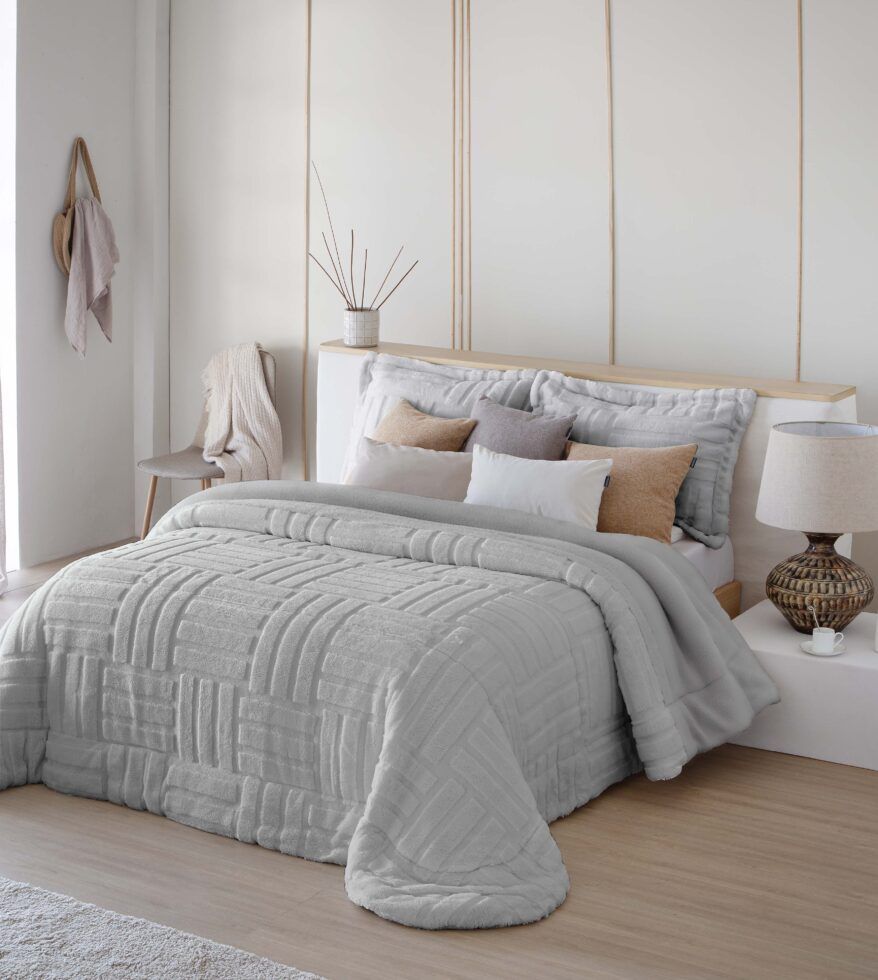 Edredón gris con Sherpa modelo Adrien marca Antilo – decoestil.com
